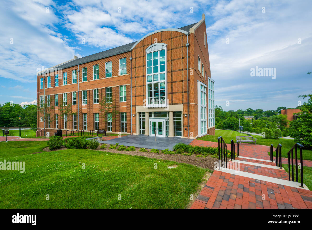 The University Academic Building at Notre Dame of Maryland University ...