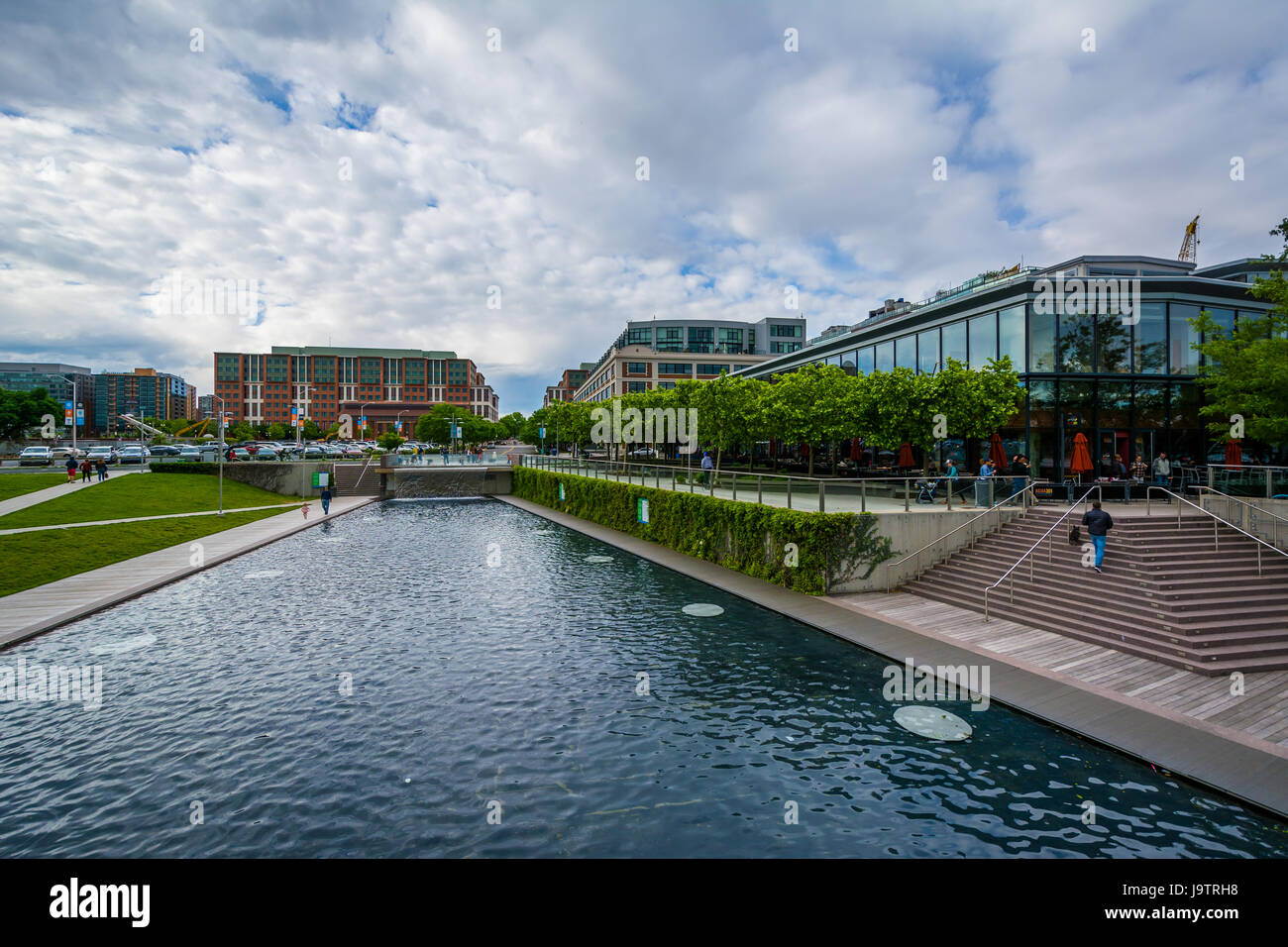 Canal at The Yards Park in Washington, DC Stock Photo - Alamy