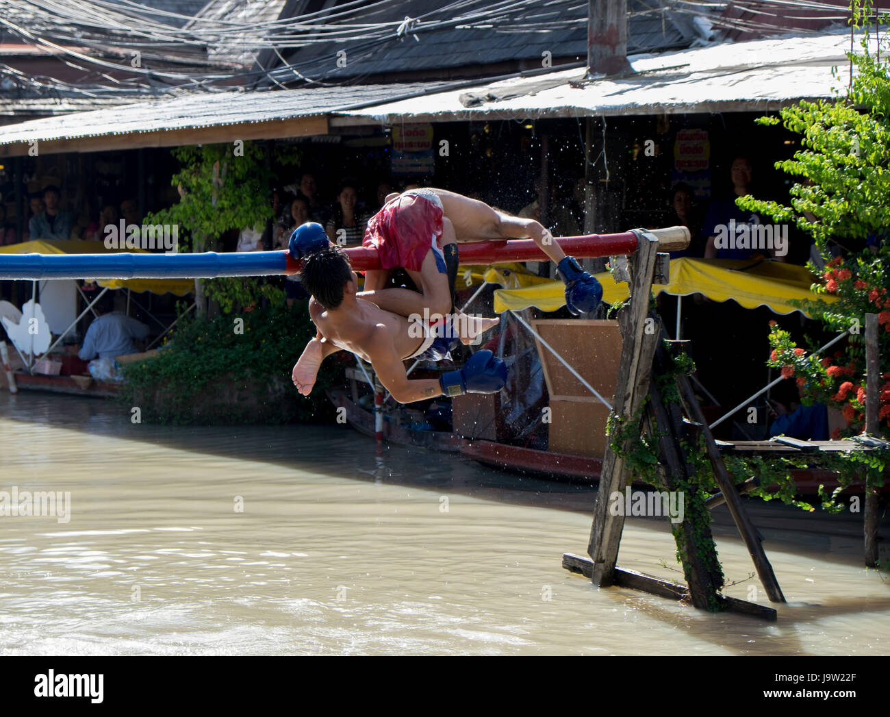 PATTATA THAILAND OCTOBER 4: Unidentified men fight for ocean boxing in ...