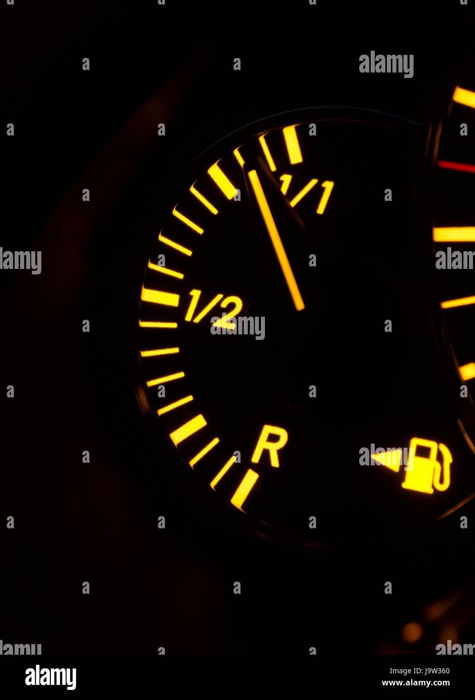 Petrol station indicator hi-res stock photography and images - Alamy