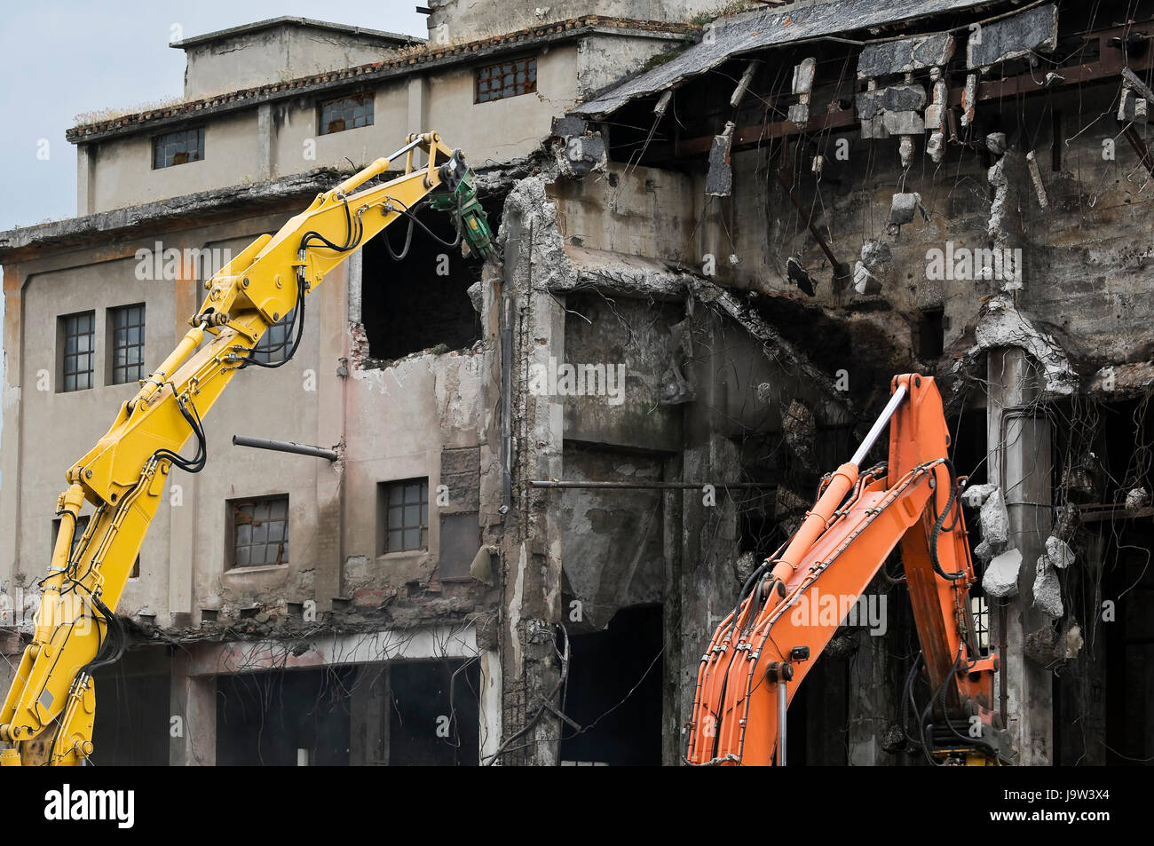 Anaesthetic machines hi-res stock photography and images - Alamy
