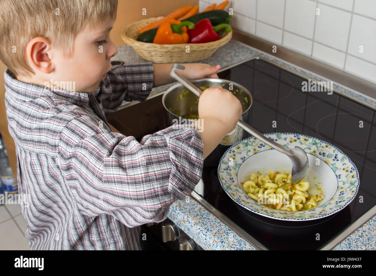 boil, cooks, boiling, cooking, noodle, hearth, boy, lad, male youngster ...
