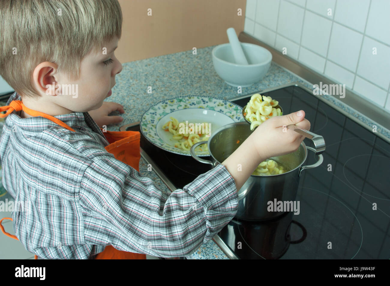 boil, cooks, boiling, cooking, noodle, hearth, boy, lad, male youngster ...