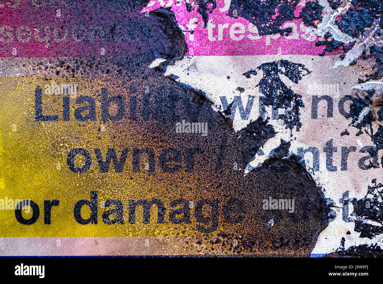 Fire warning signs hi-res stock photography and images - Alamy