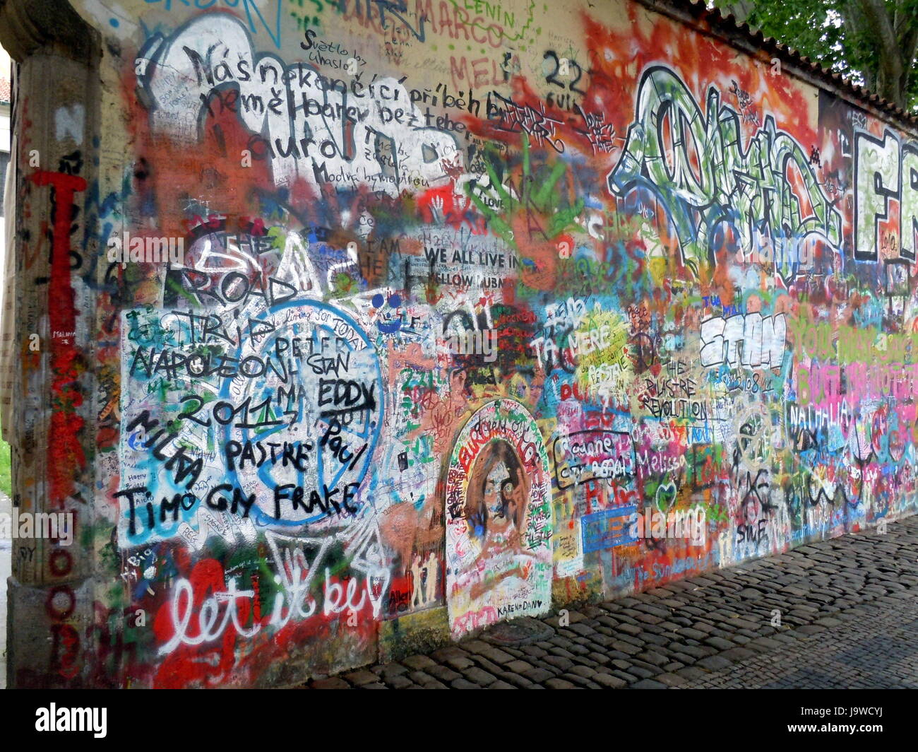 metro, write, wrote, writing, writes, city, town, art, colour, wall ...