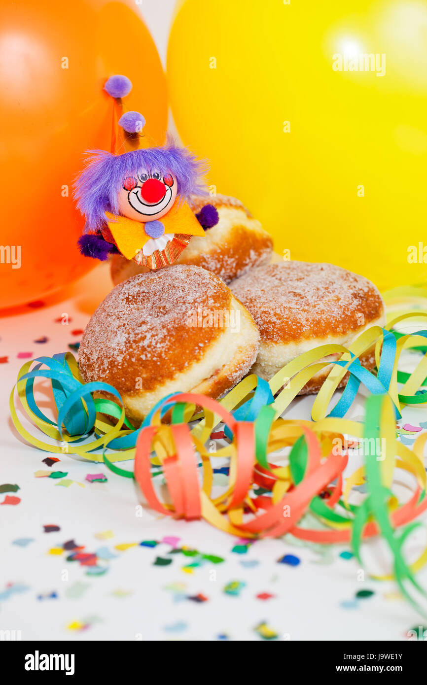 Balloons children clown clowns hi-res stock photography and images - Alamy