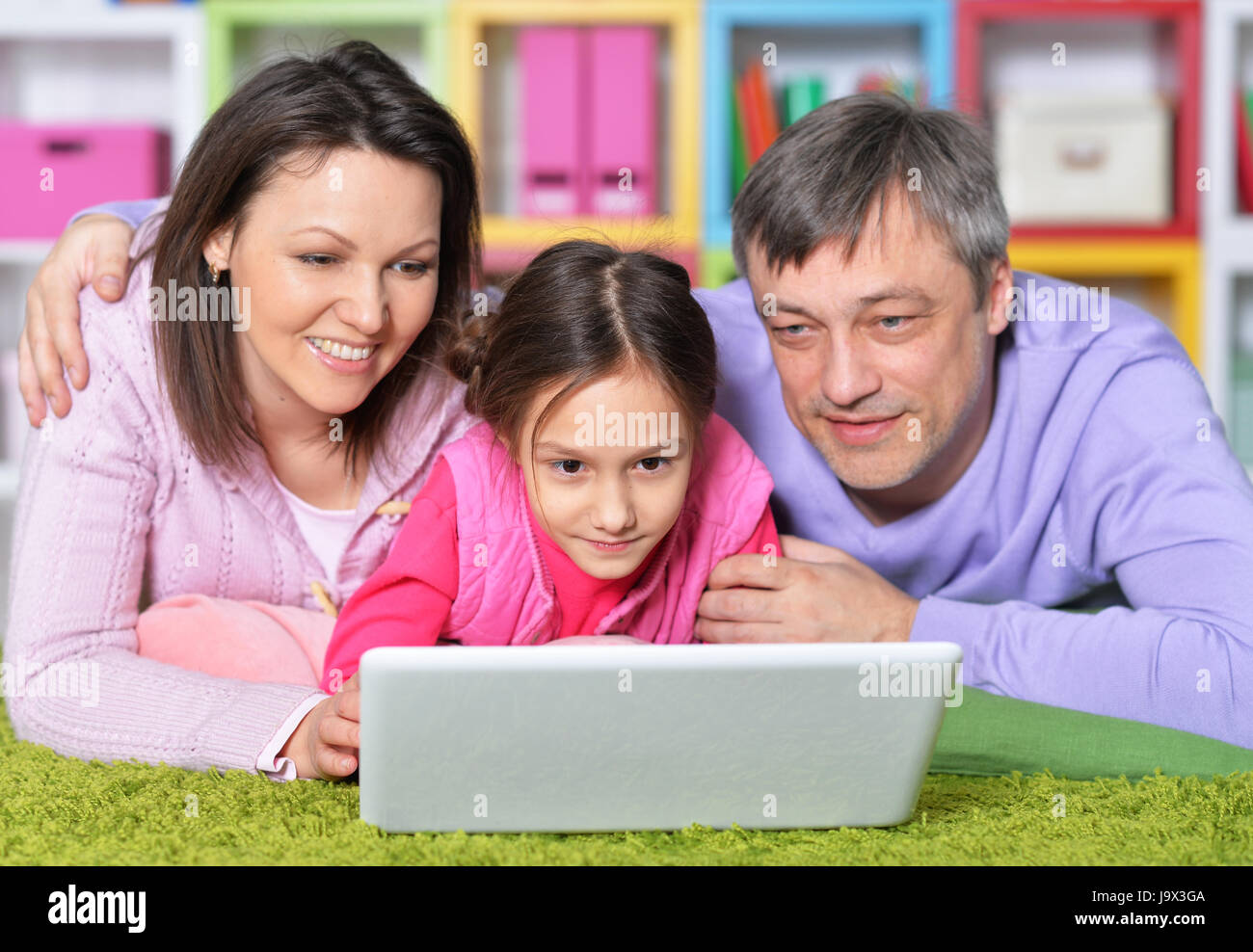 Parents behind children hi-res stock photography and images - Alamy