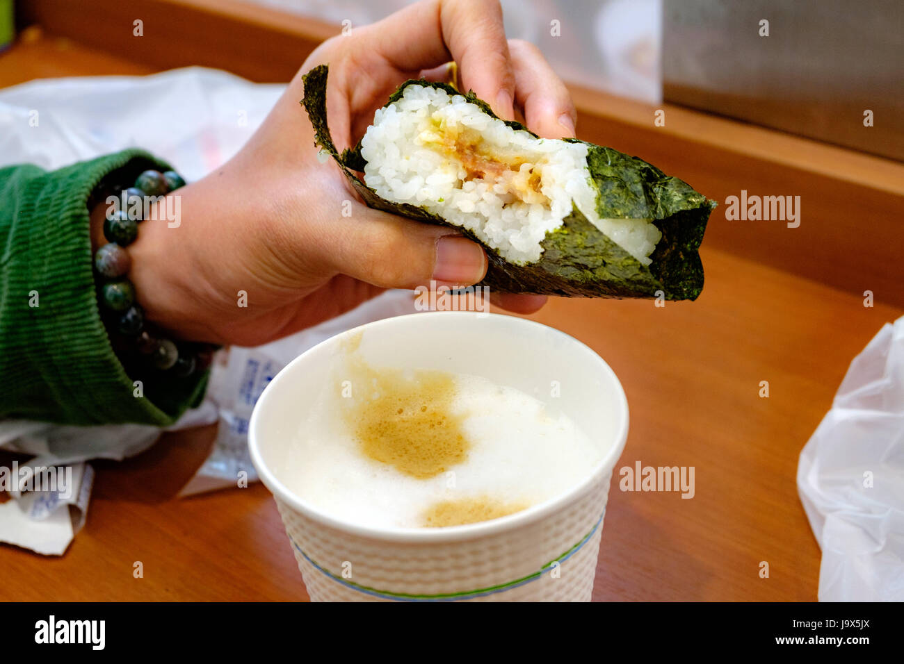 Mini mart hi-res stock photography and images - Alamy