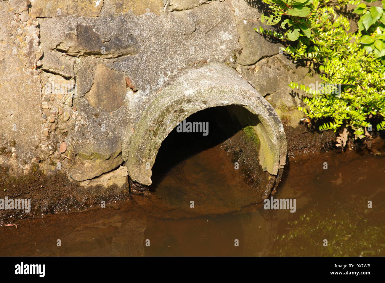 Canal pipe hi-res stock photography and images - Alamy