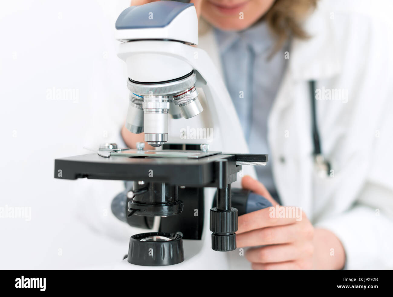 Close up woman scientist using hi-res stock photography and images - Alamy