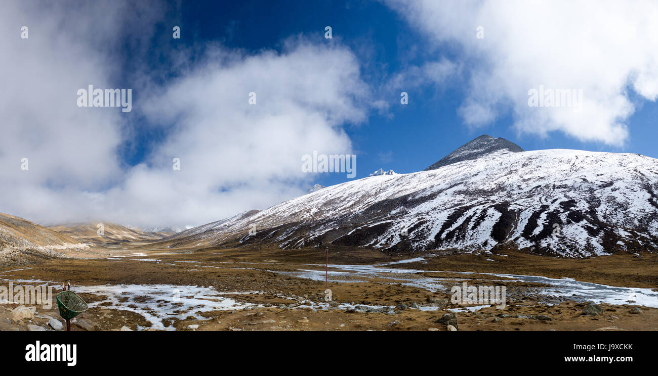 Sikkim zero point hi-res stock photography and images - Alamy