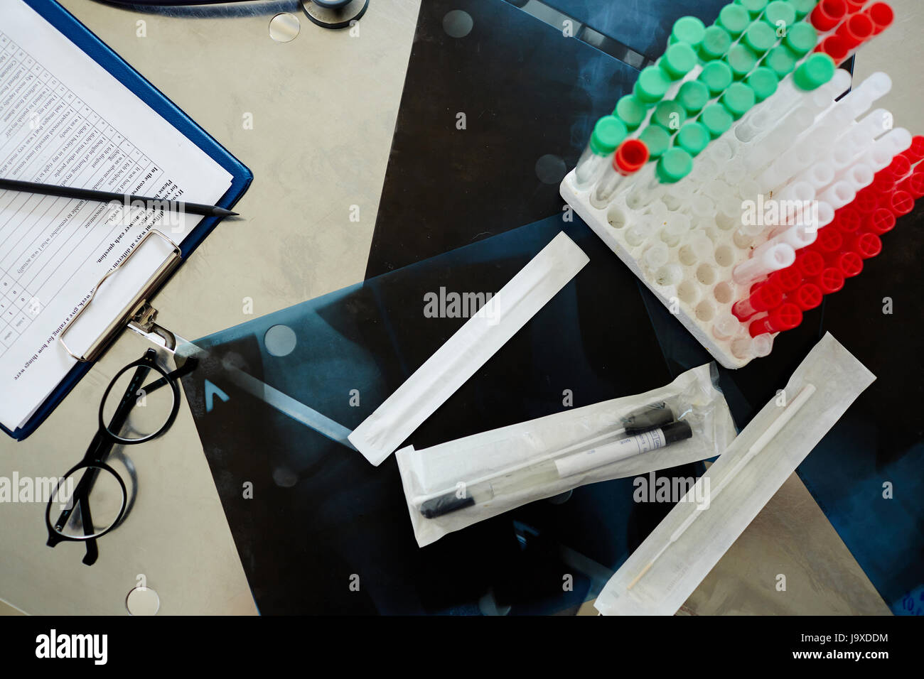 Veterinary medical supplies hi-res stock photography and images - Alamy