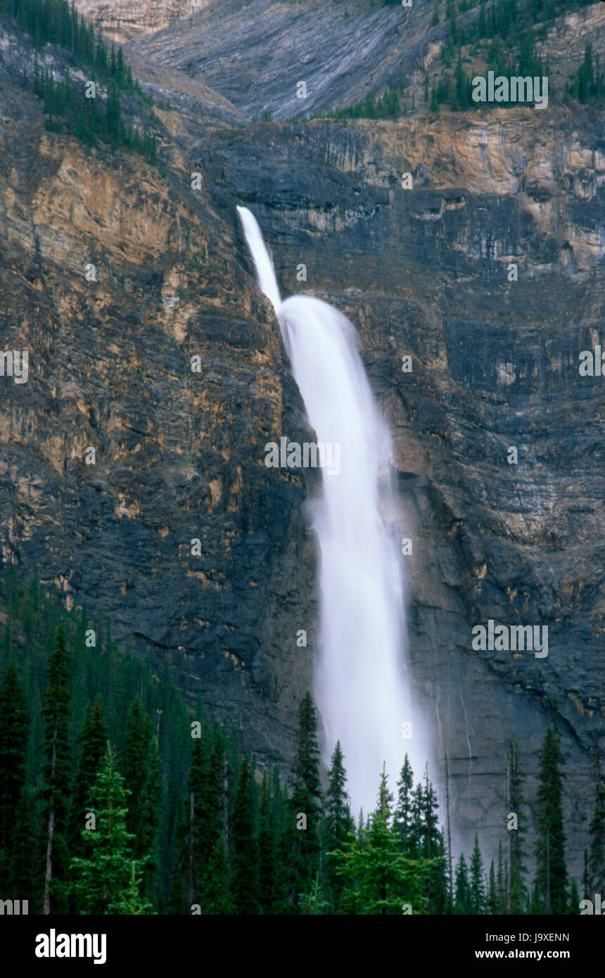 Tallest falls in british columbia hi-res stock photography and images ...