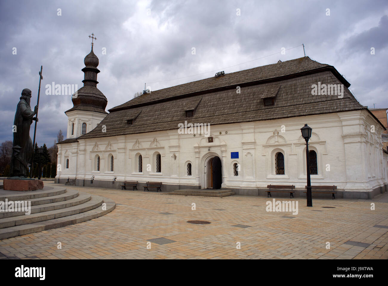 monastery, style of construction, architecture, architectural style ...
