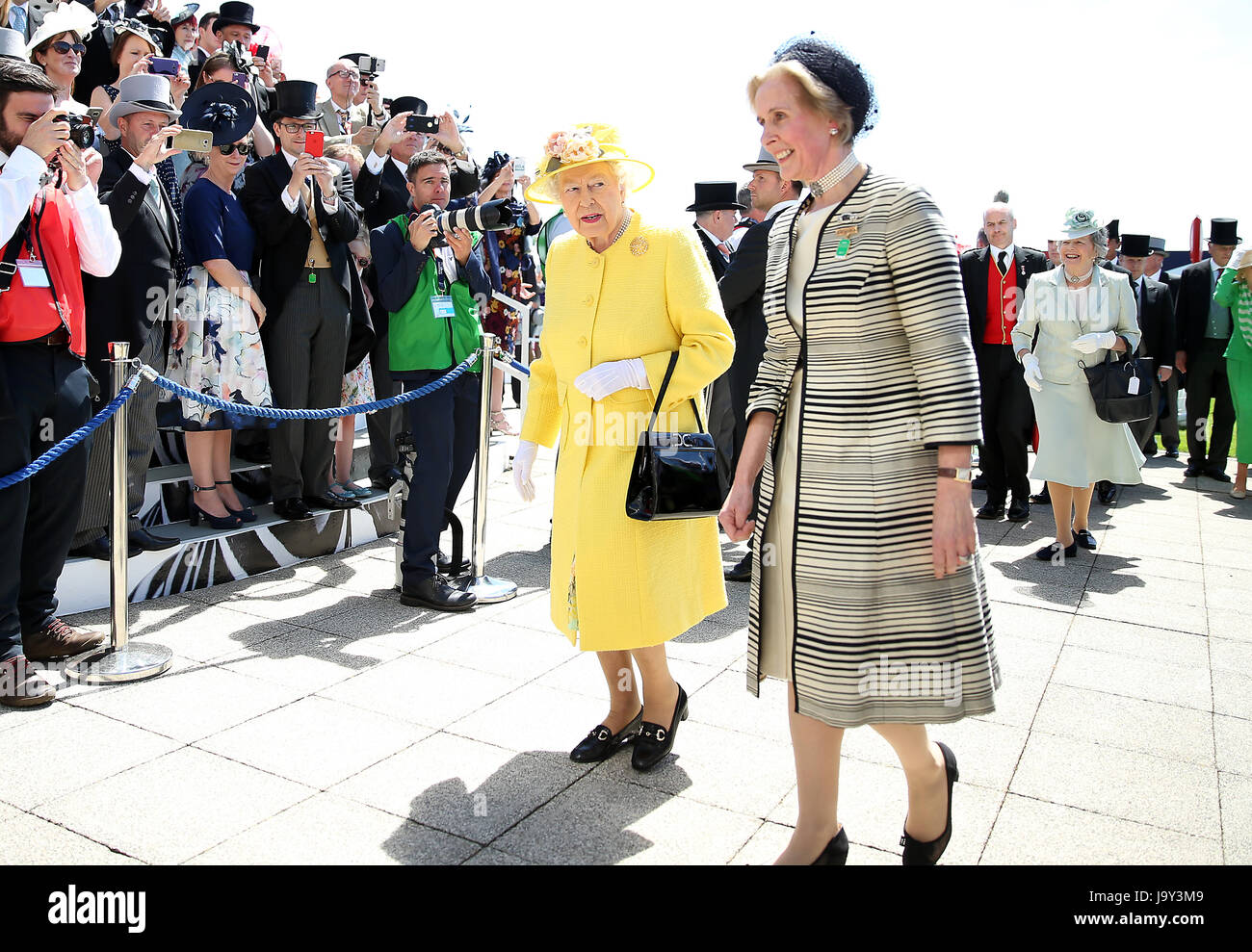 Queen Elizabeth II arrives on Derby Day of the 2017 Investec Epsom ...