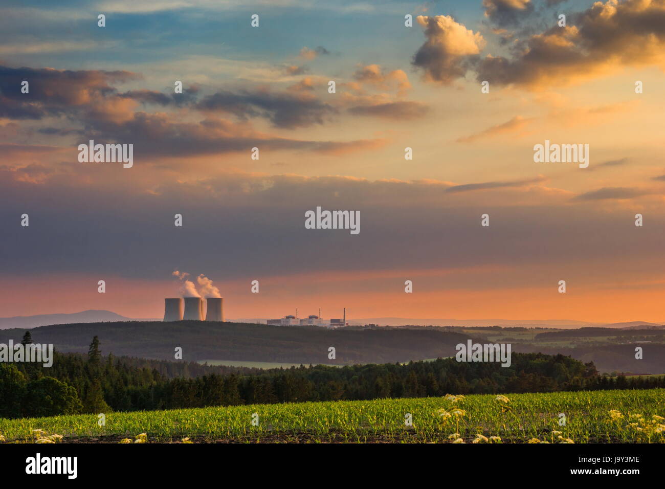 Nuclear power plant Temelin Stock Photo - Alamy