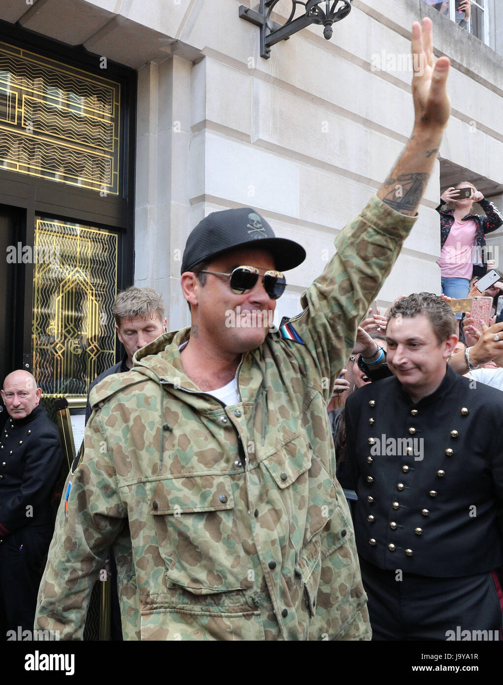 City stadium concert hi-res stock photography and images - Alamy