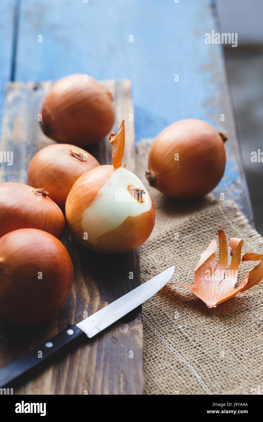 Wet onions hi-res stock photography and images - Alamy