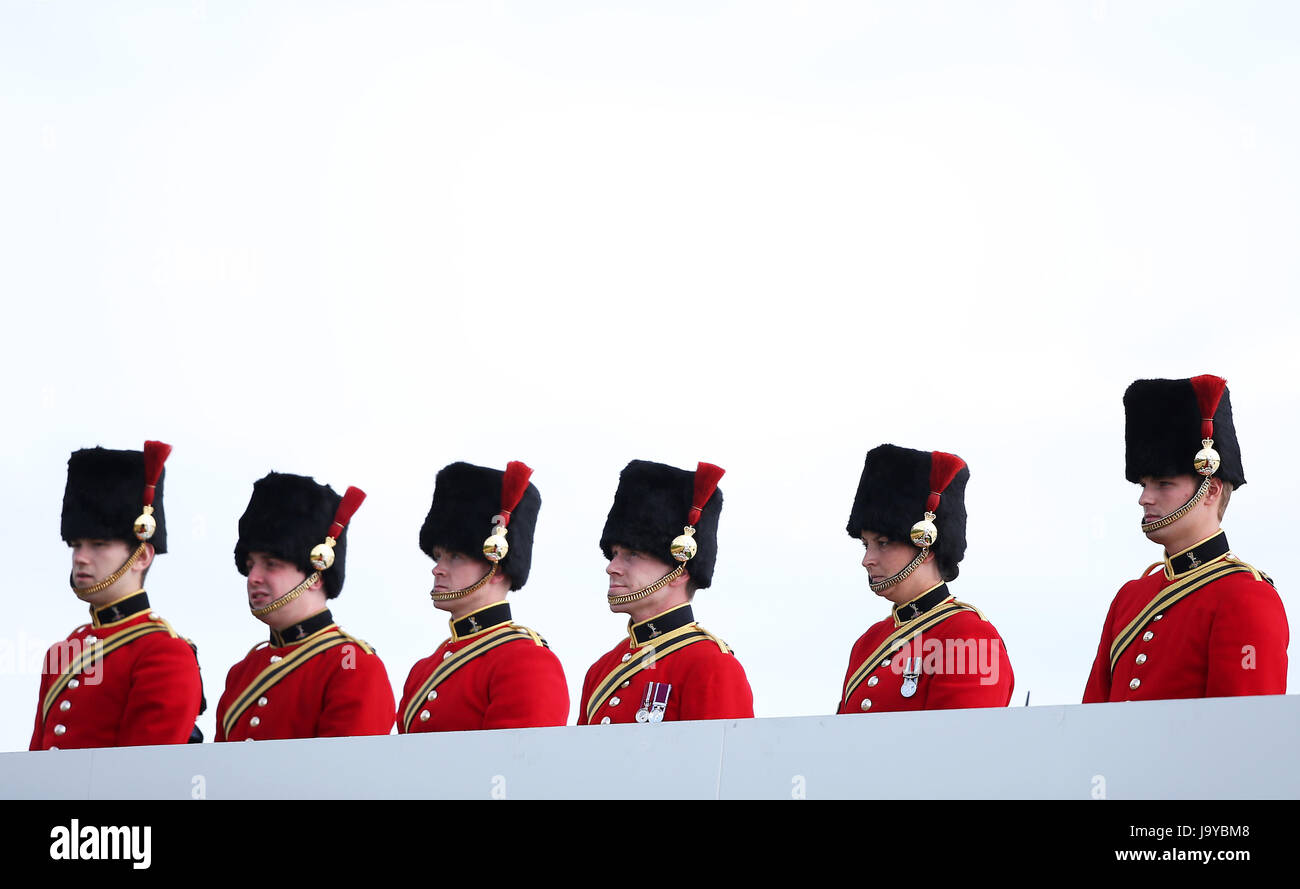 Beefeaters band hi-res stock photography and images - Alamy