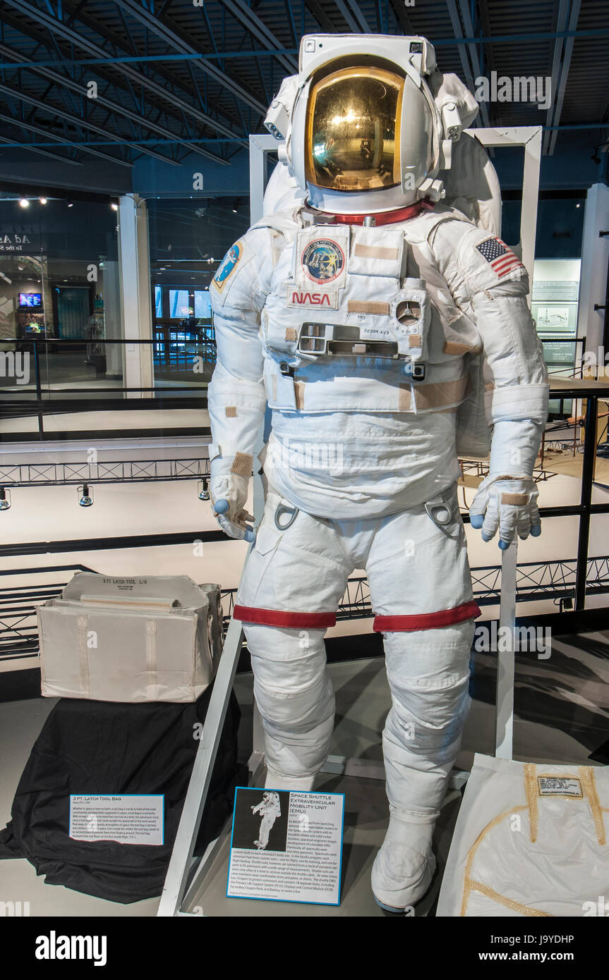 Space suit hi-res stock photography and images - Alamy