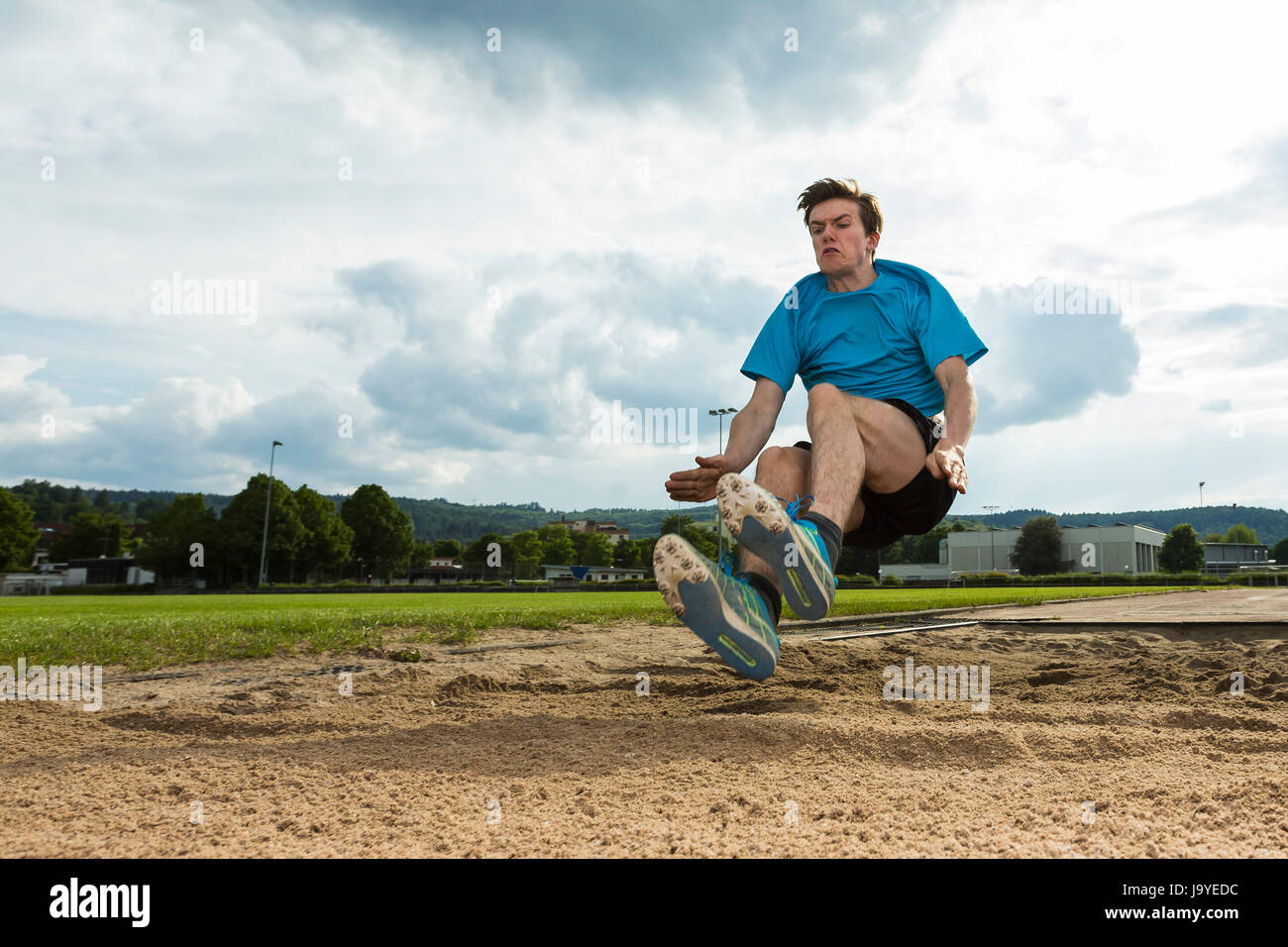 Long jump jumper hi-res stock photography and images - Alamy
