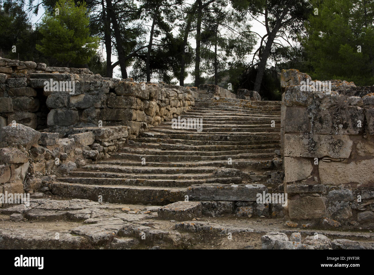 Phaistos agia triada villa crete hi-res stock photography and images ...