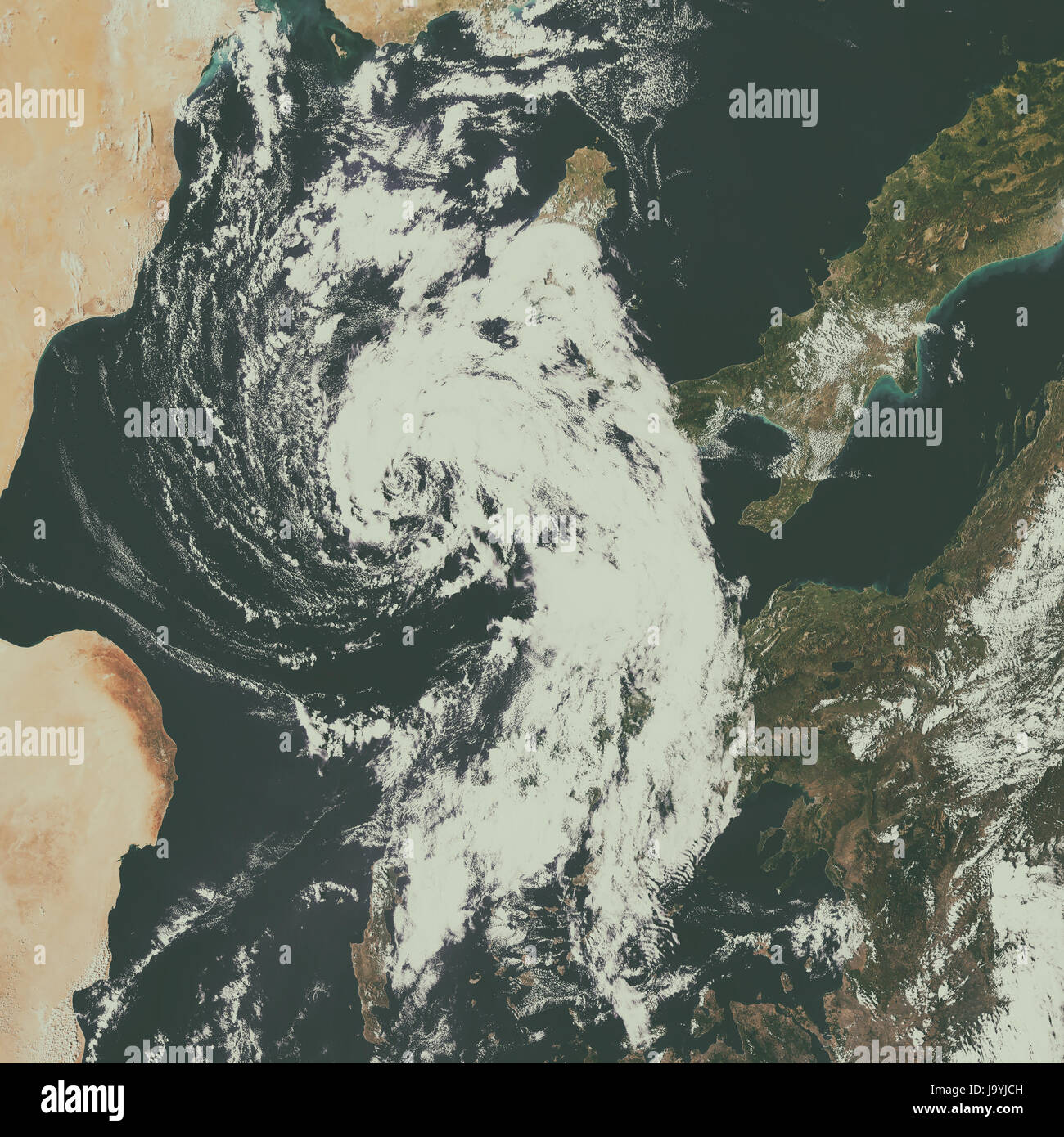 Cyclonic disaster hi-res stock photography and images - Alamy