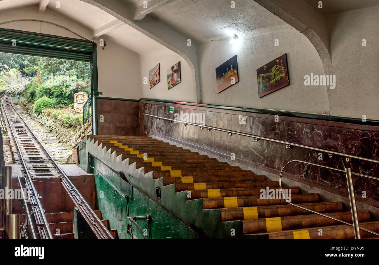 Bogota colombia funicular hi-res stock photography and images - Alamy
