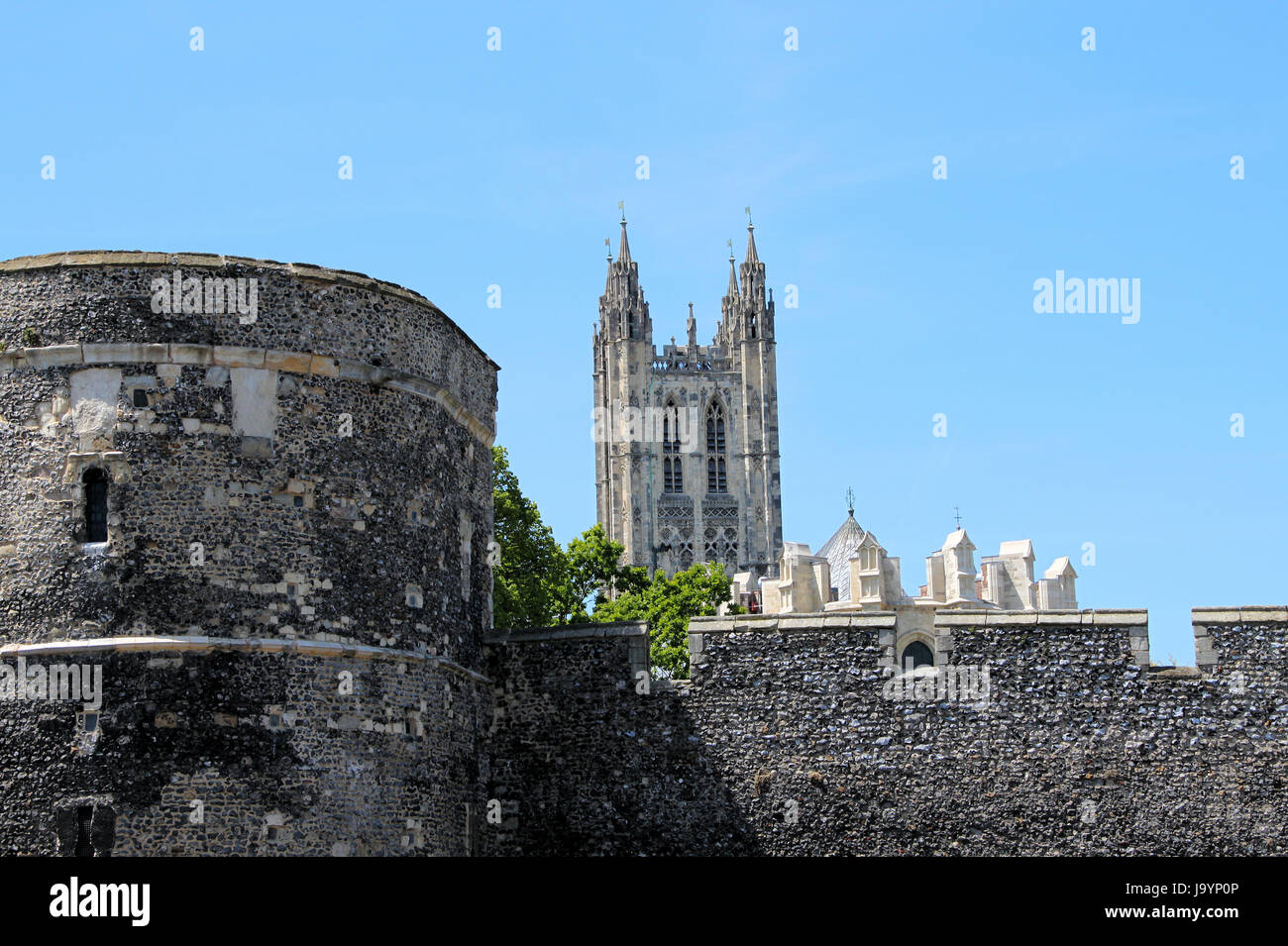 Gothic style canterbury cathedral hi-res stock photography and images ...