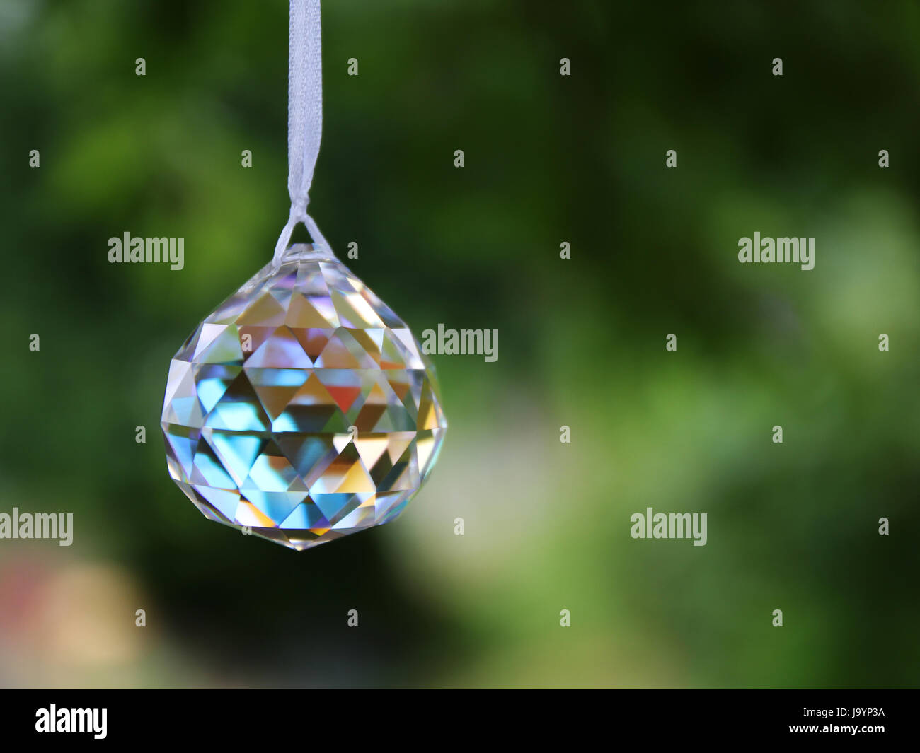 Regenbogenkristall hi-res stock photography and images - Alamy