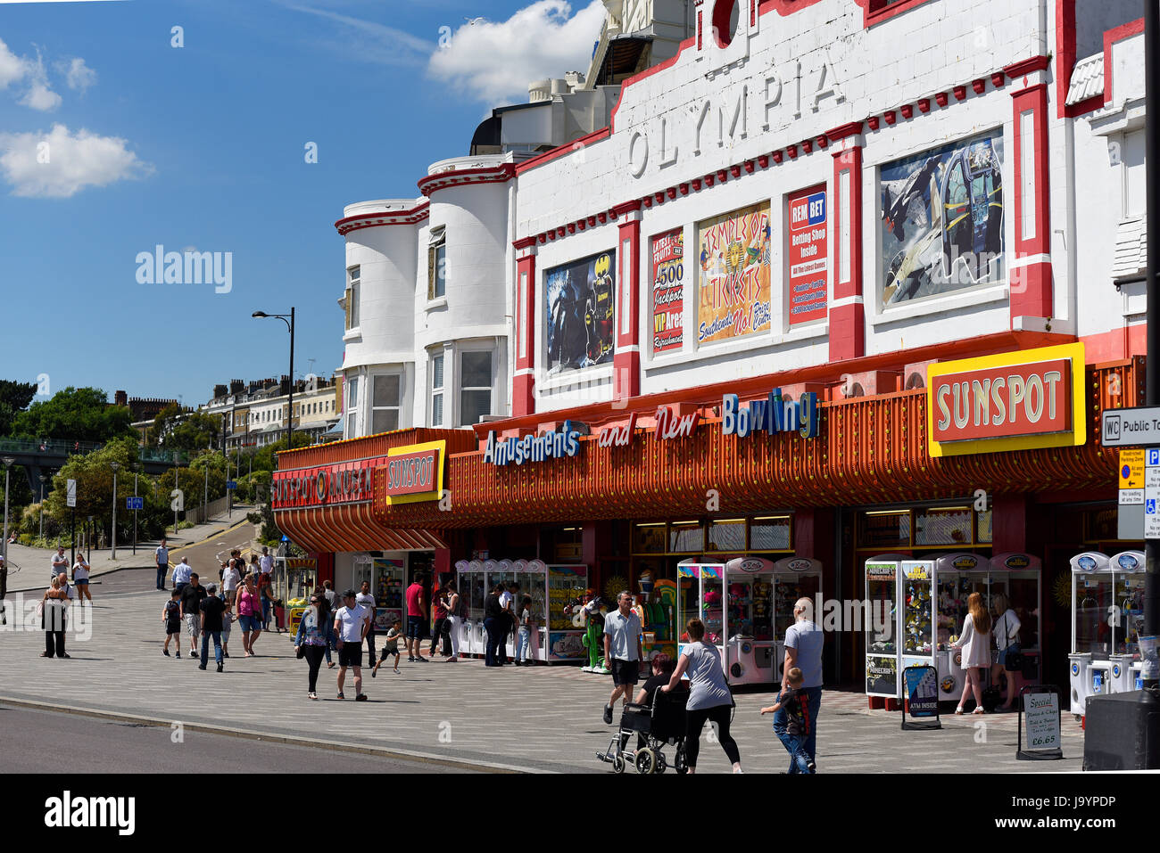 Vintage amusement arcade hi-res stock photography and images - Alamy