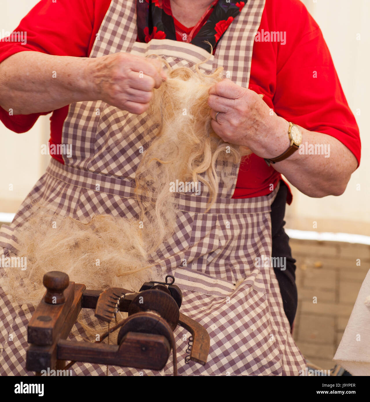 spin, spindle, elderly, senior, senior citizen, elderly person, elder ...