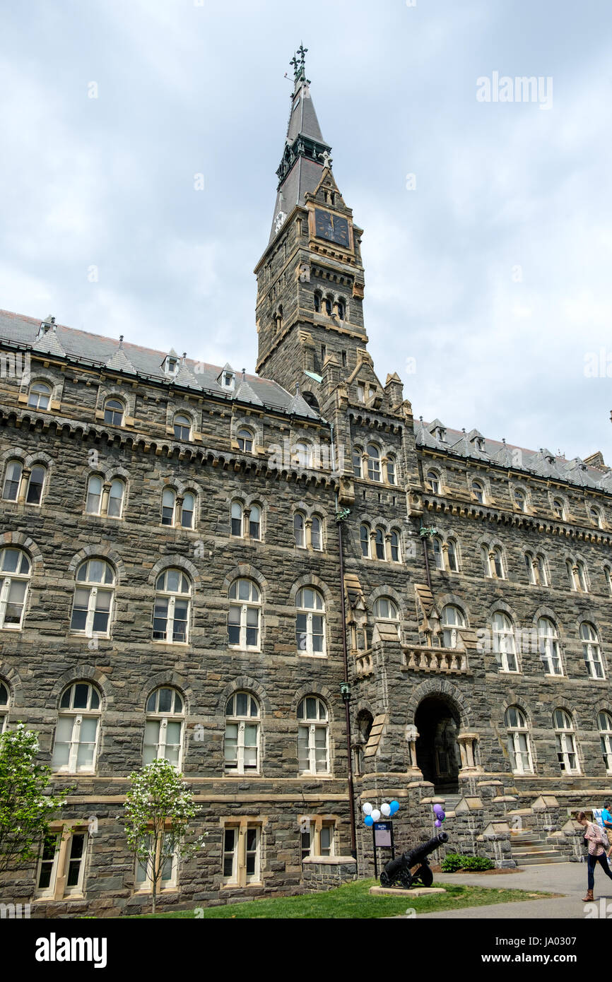 Georgetown university healy hall hi-res stock photography and images ...
