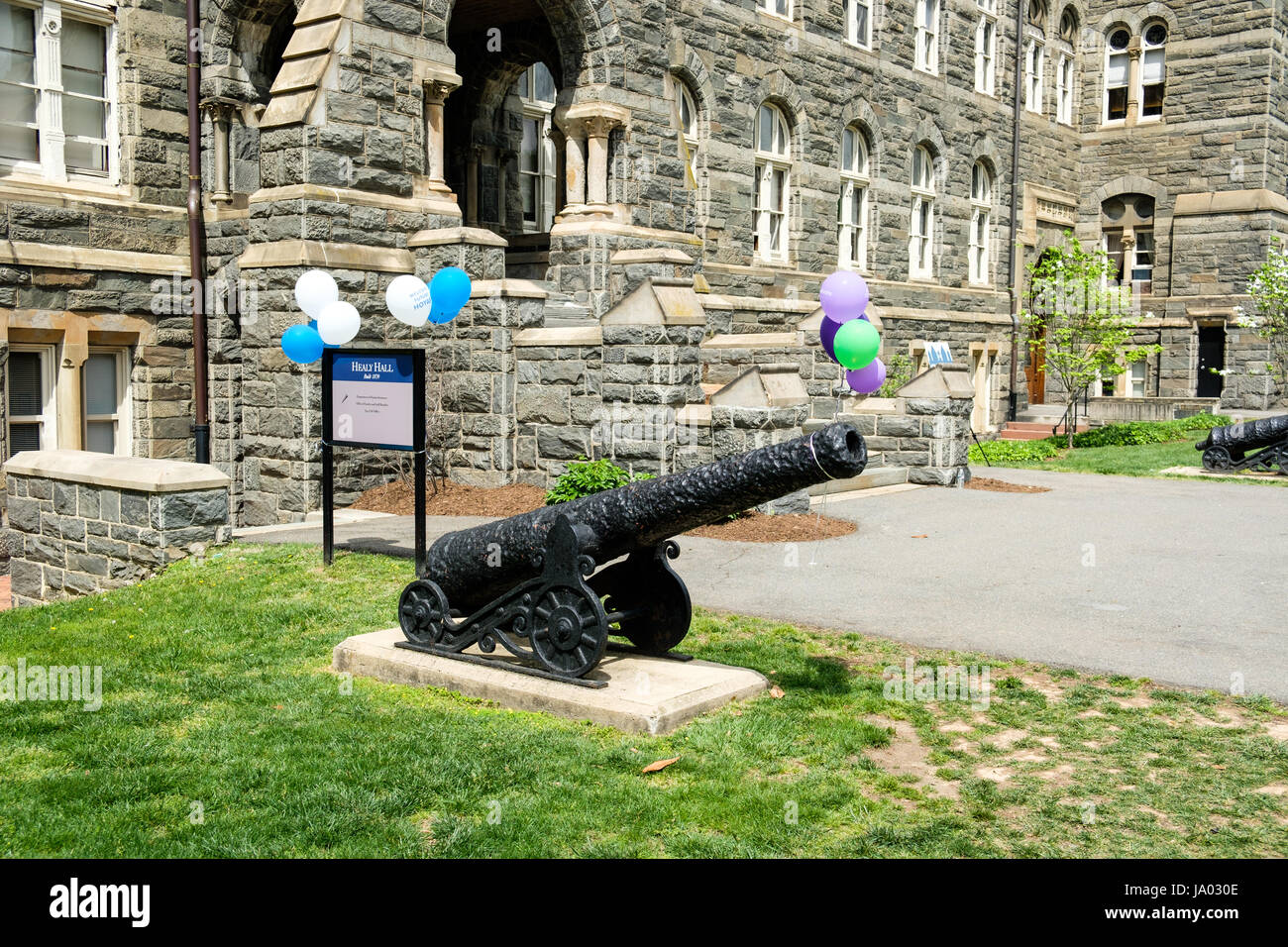 Georgetown university healy hall hi-res stock photography and images ...