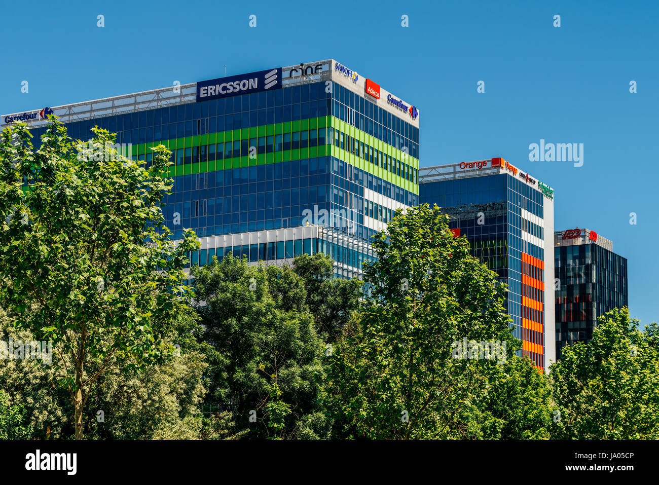 New office building bucharest hi-res stock photography and images - Alamy