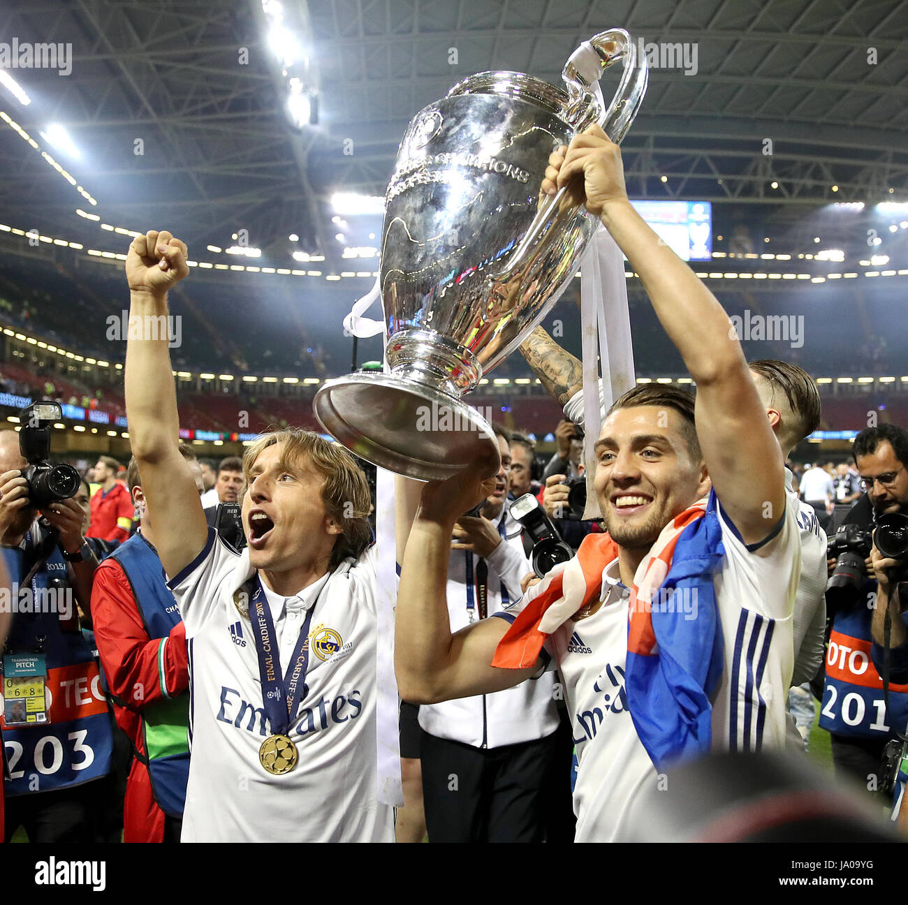 Real Madrid's Luka Modric (left) and Real Madrid's Mateo Kovacic ...