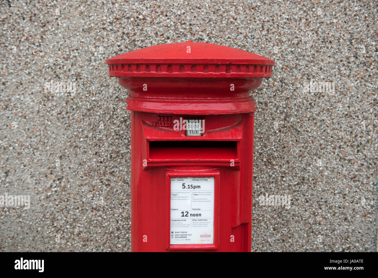 A Red Royal Mail Post Box Stock Photo - Alamy