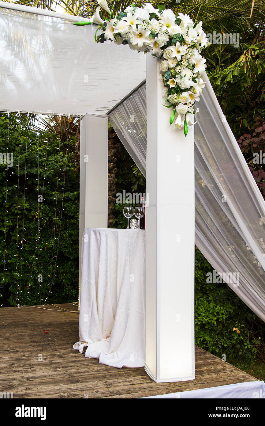 Beautiful photo of the Jewish Hupa , wedding putdoor Stock Photo - Alamy