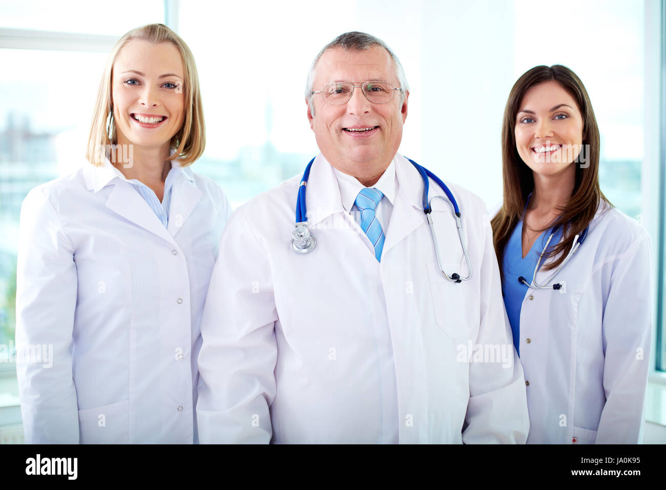 doctor, physician, medic, medical practicioner, woman, blue, humans ...