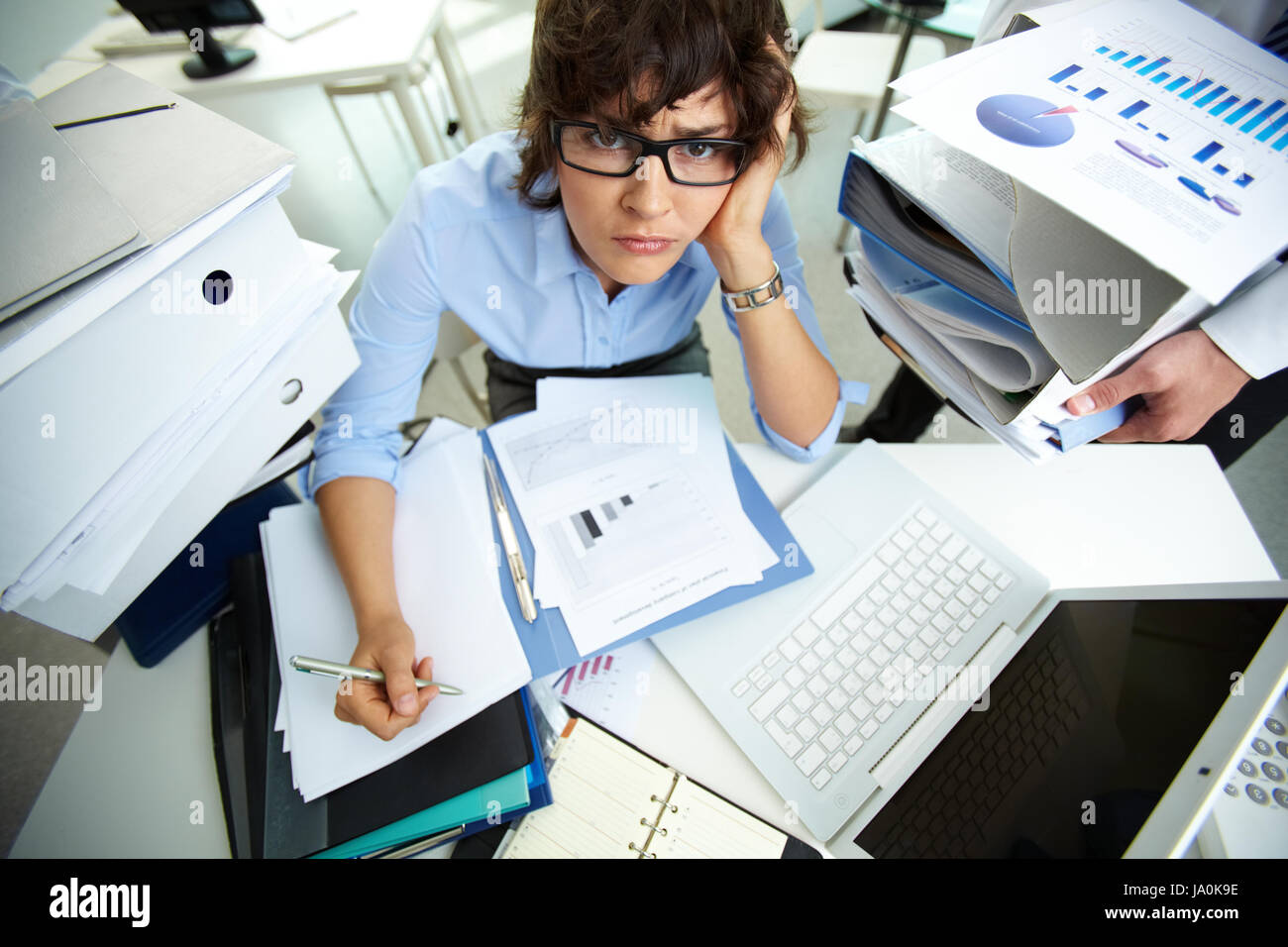 Embarrassed office workers hi-res stock photography and images - Alamy