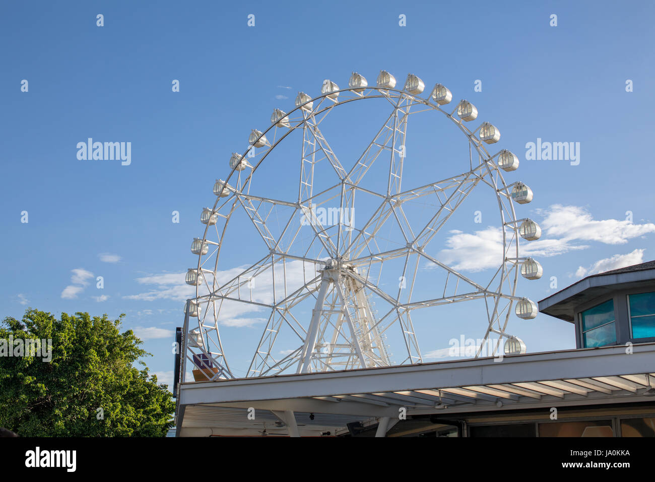 Amusement park in pasay, philippines hi-res stock photography and ...