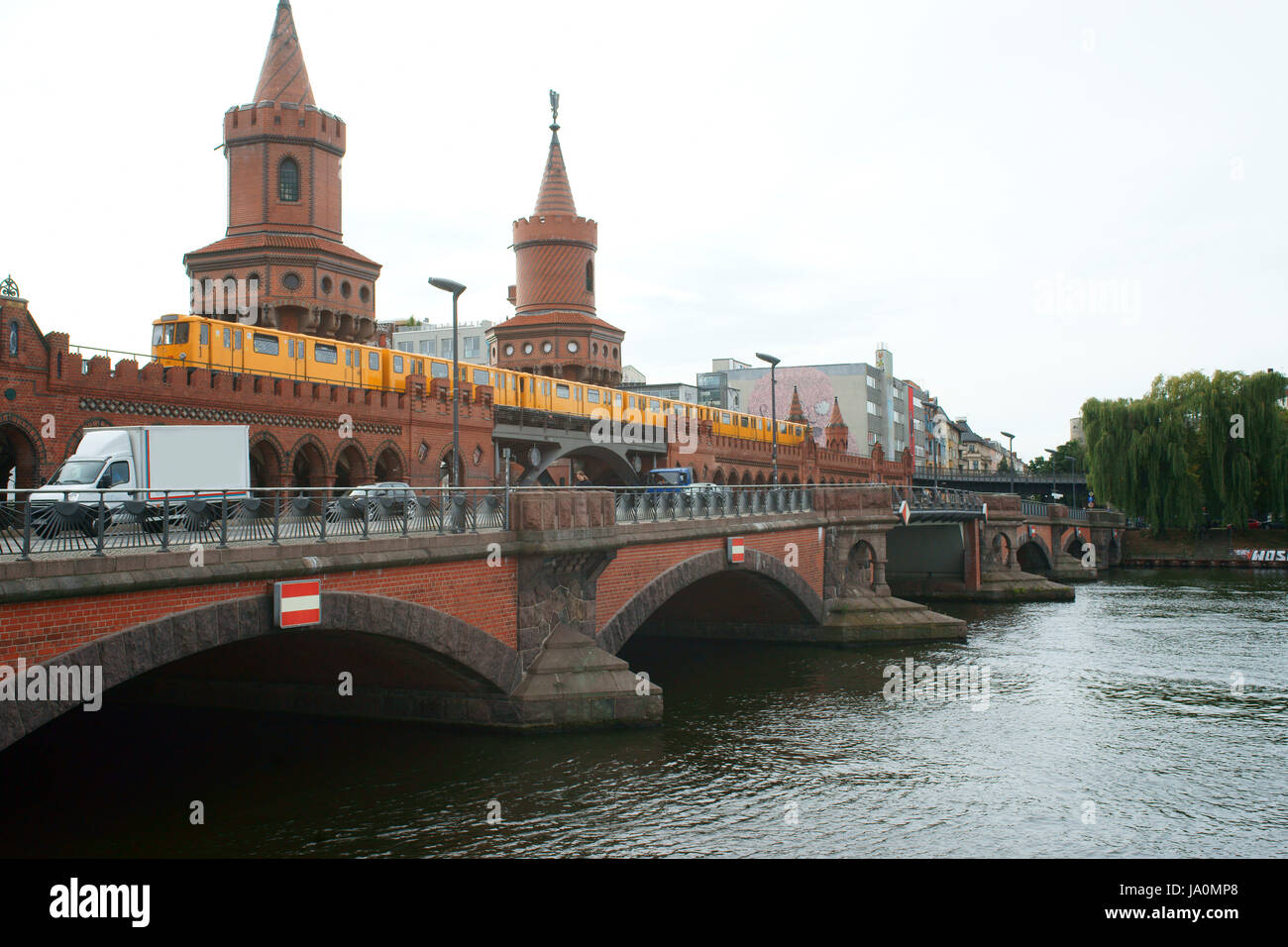 berlin, metro, wall, bridges, border, style of construction ...