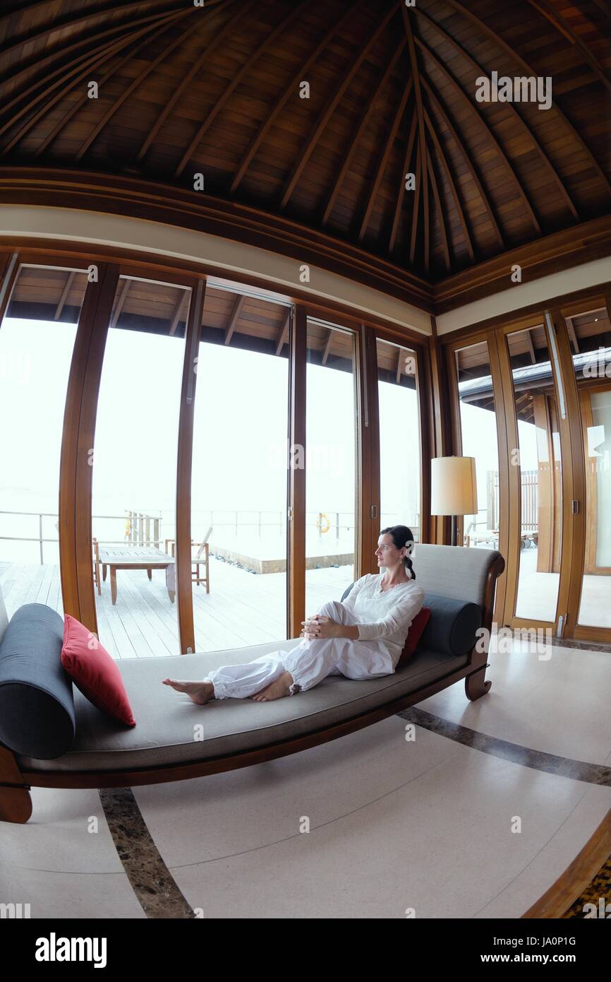 woman, wait, waiting, laugh, laughs, laughing, twit, giggle, smile ...