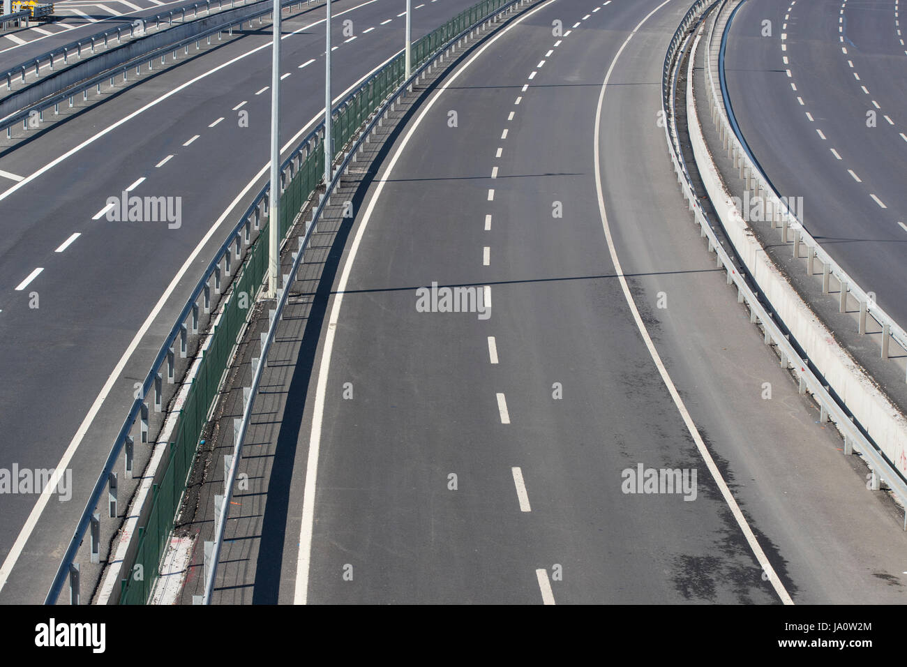 Multi track freeway hi-res stock photography and images - Alamy
