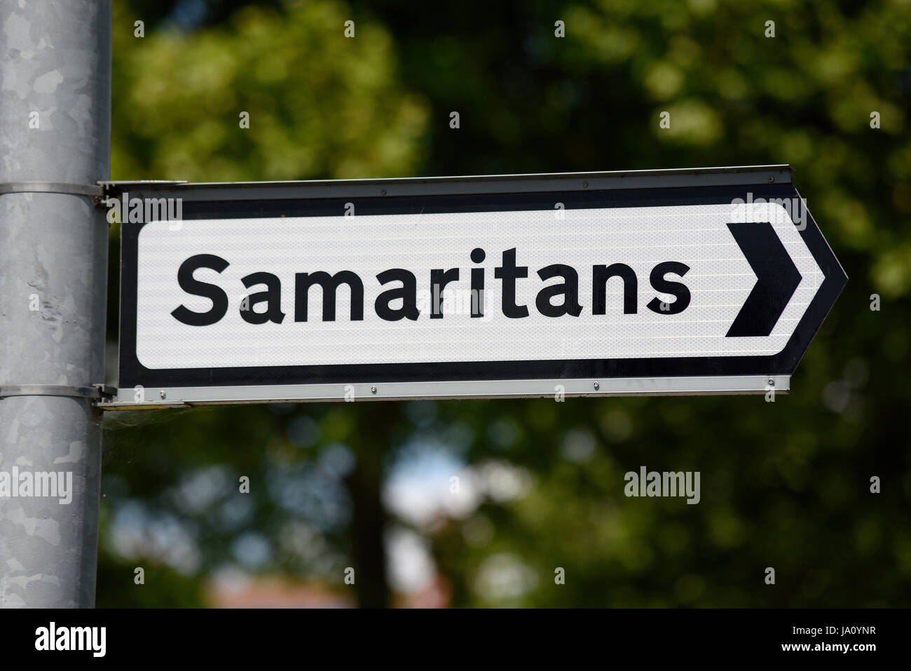Samaritans sign in Southend on Sea, Essex, UK Stock Photo - Alamy