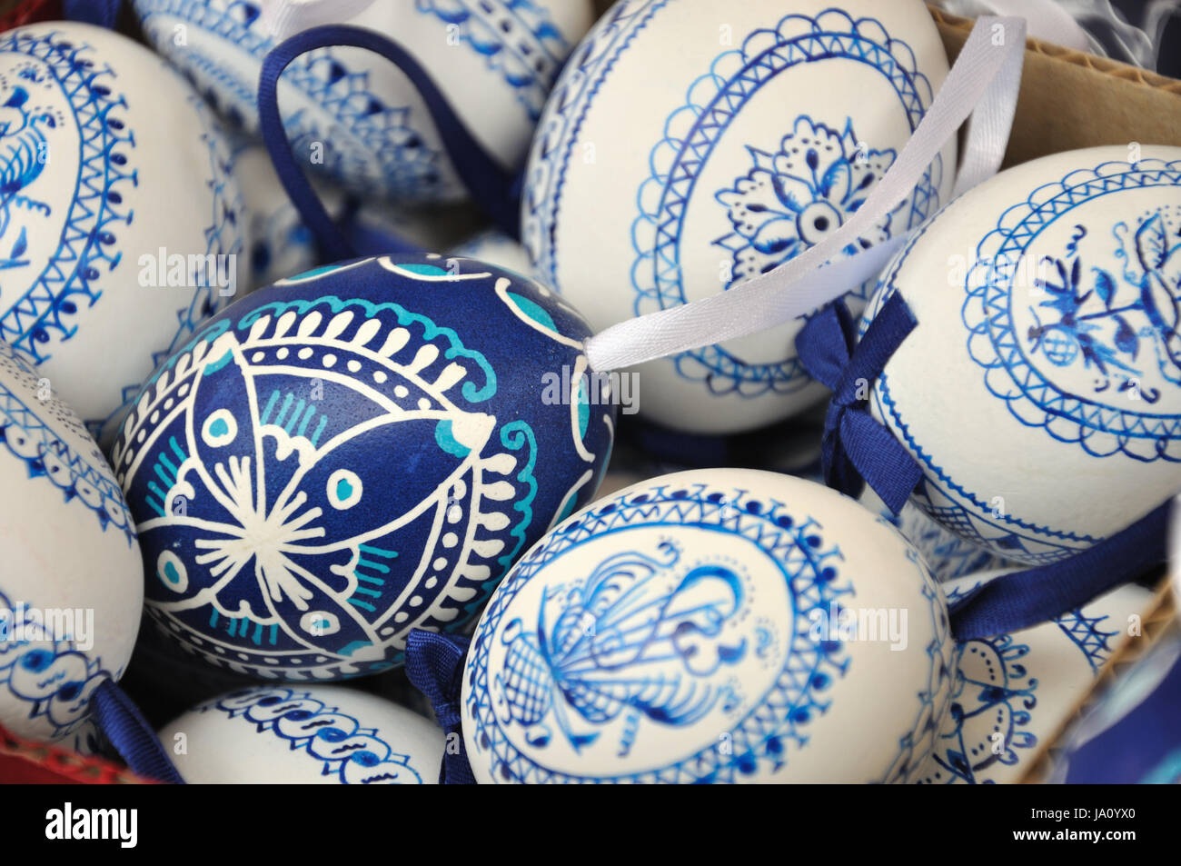 close, blue, objects, big, large, enormous, extreme, powerful, imposing ...