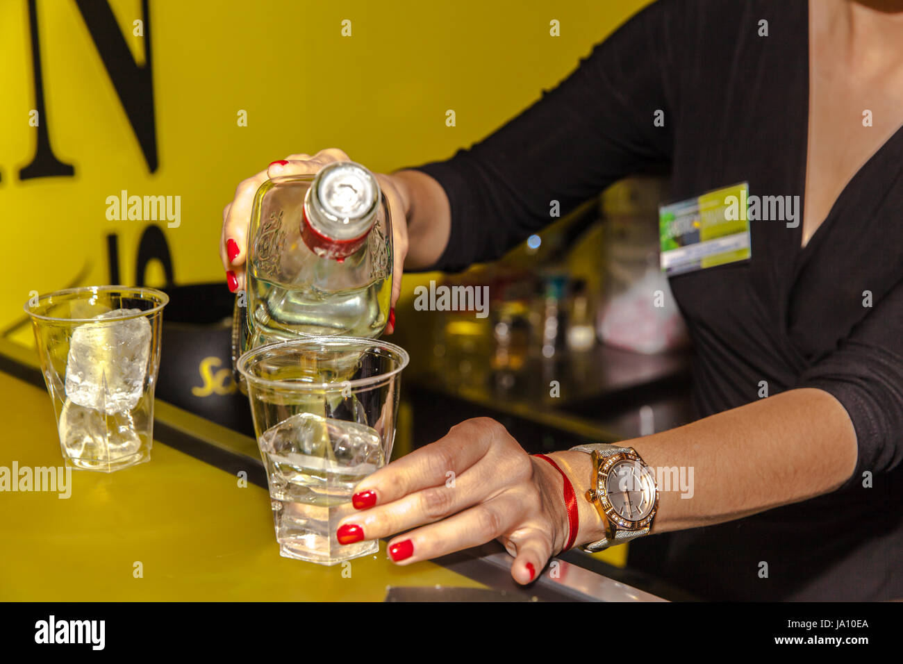 Good mixer pub hi-res stock photography and images - Alamy
