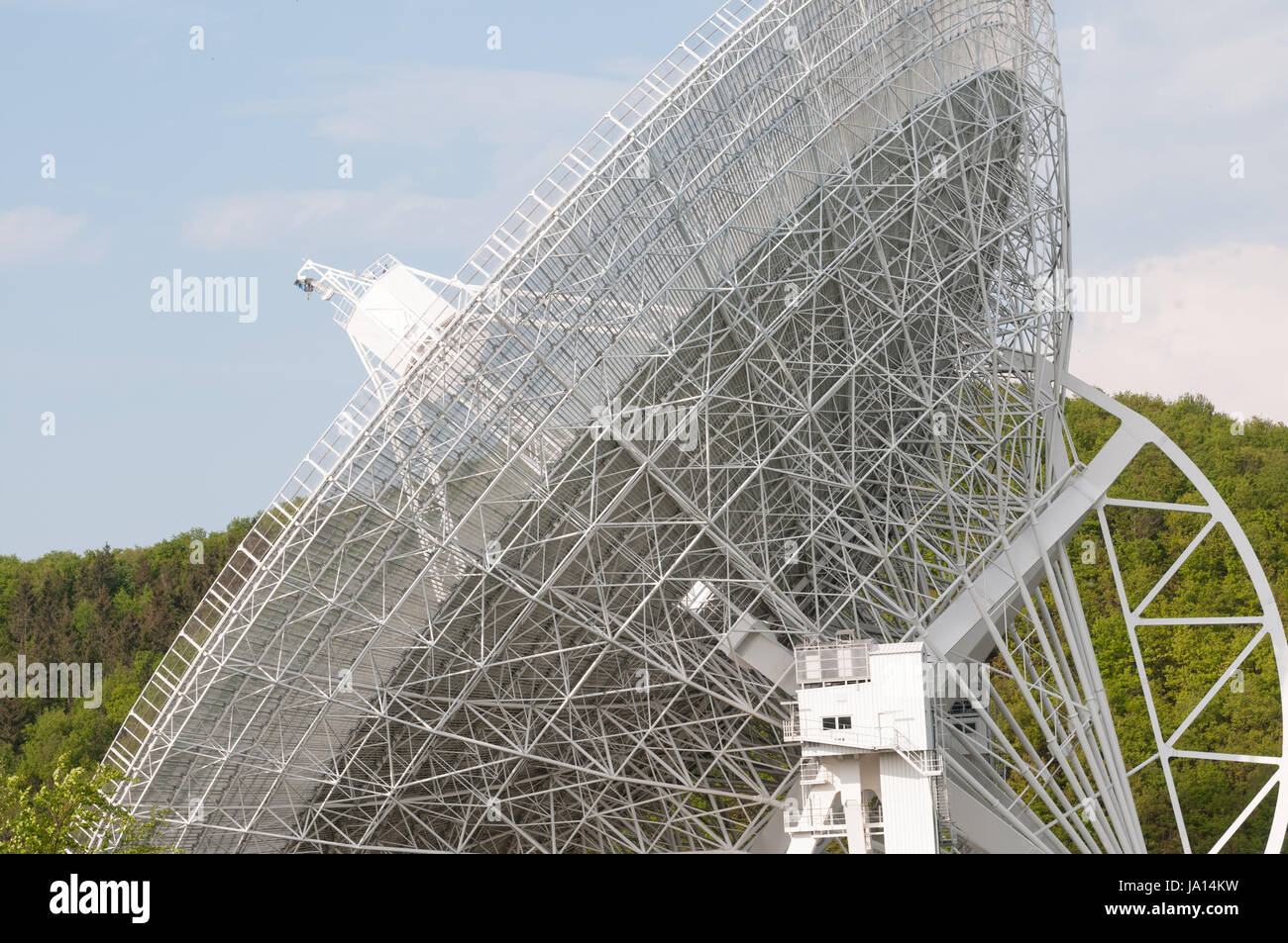 radio telescope effelsberg Stock Photo - Alamy