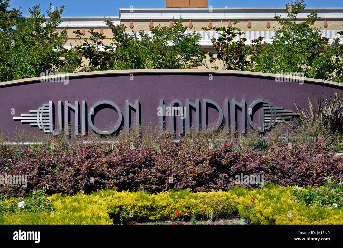 Union Landing shopping center sign, Union City, California, USA Stock ...