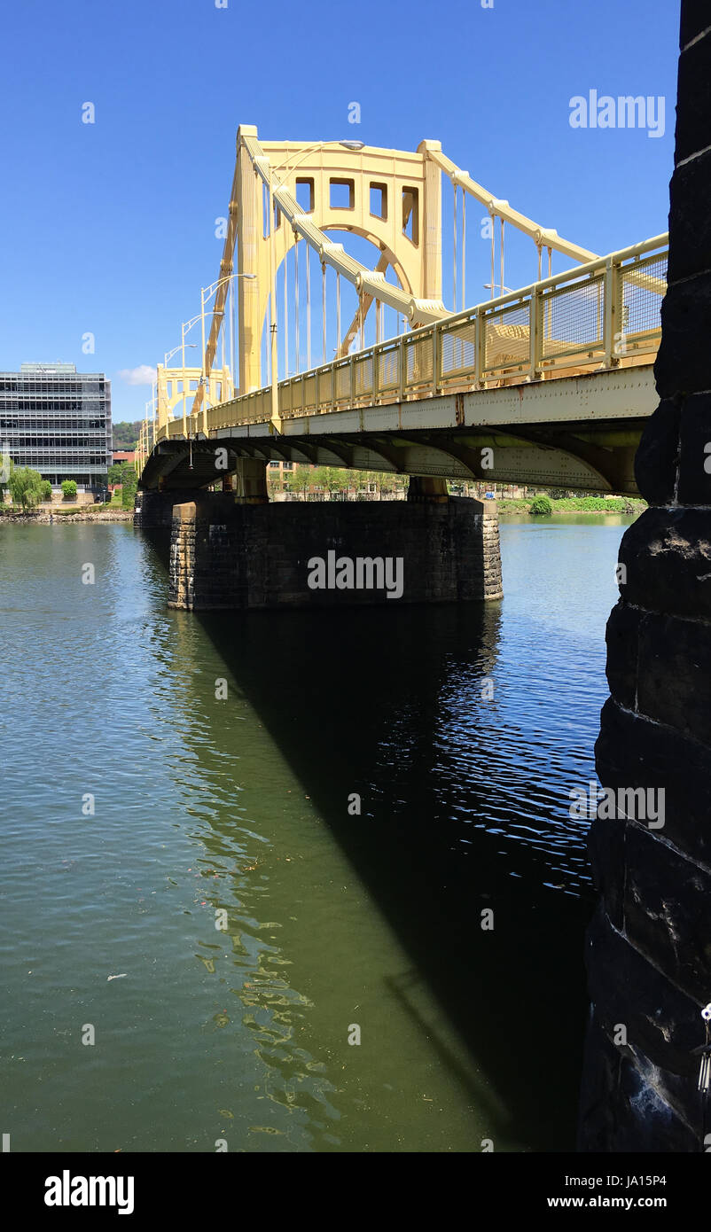 Roberto clemente bridge hi-res stock photography and images - Alamy
